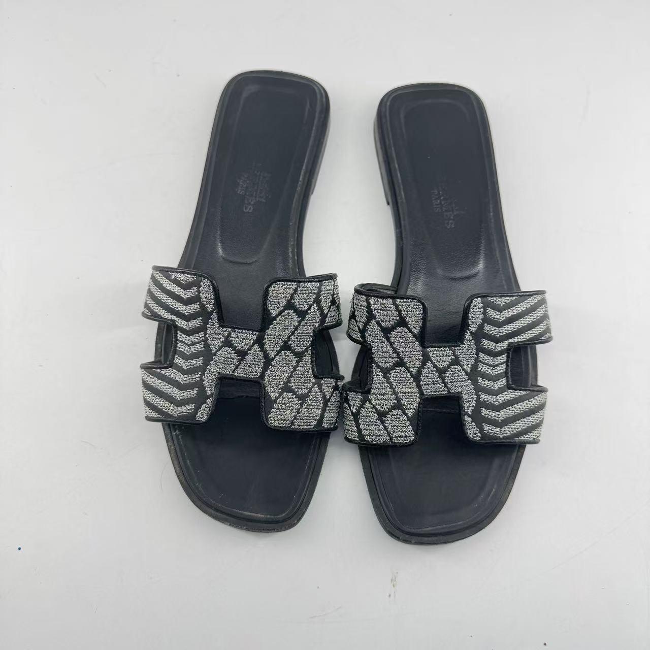 Hermes Silver Black Sandals – Sheer Room