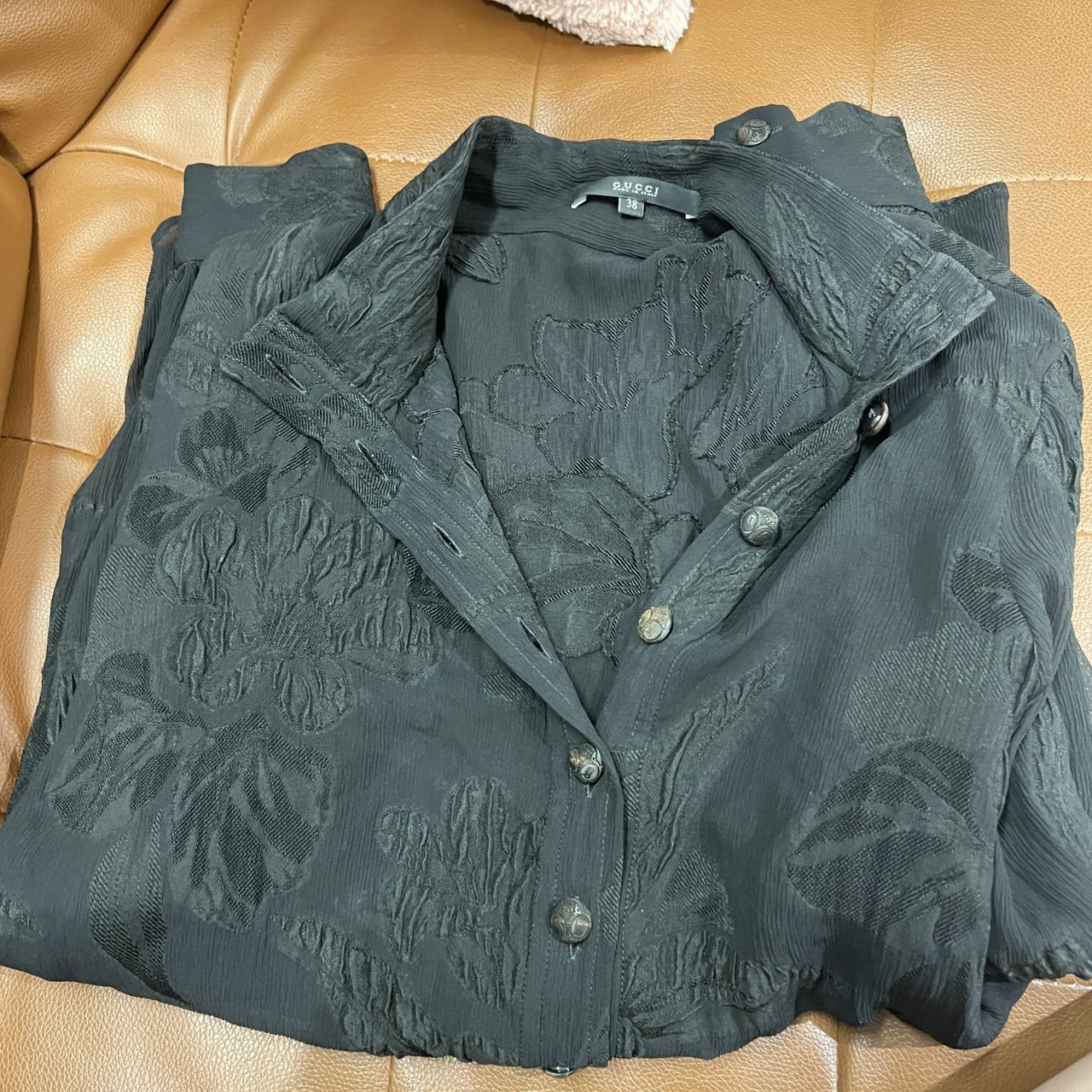 GUCCI black suit – Sheer Room